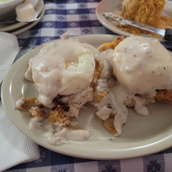 LA PINES CAFE - 120 Photos & 140 Reviews - 1061 Robert Blvd, Slidell ...