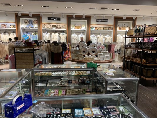 THE LANDMARK - Updated December 2025 - 21 Photos & 18 Reviews - Makati ...