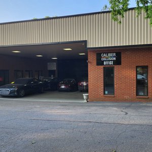 CALIBER COLLISION - 12 Photos & 24 Reviews - 1319 Capital Blvd, Raleigh ...