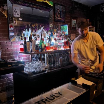 LOOKING GLASS LOUNGE - Updated December 2025 - 68 Photos & 243 Reviews ...