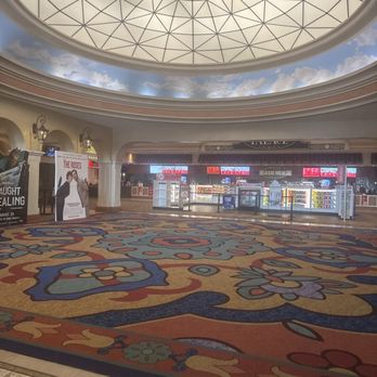 CINEMARK PALACE 20 AND XD - Updated November 2025 - 395 Photos & 347 ...