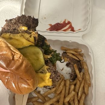 THE AVERY - Updated September 2025 - 68 Photos & 31 Reviews - 100 East ...