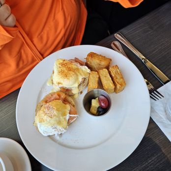 TOAST & BERRY - Updated July 2024 - 86 Photos & 74 Reviews - 7485 ...