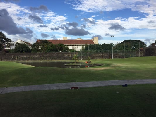 CLUB INTRAMUROS GOLF COURSE - Updated December 2024 - 10 Photos ...
