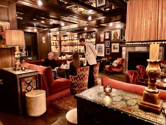 THE PORTRAIT BAR - Updated June 2025 - 134 Photos & 44 Reviews - 250 ...