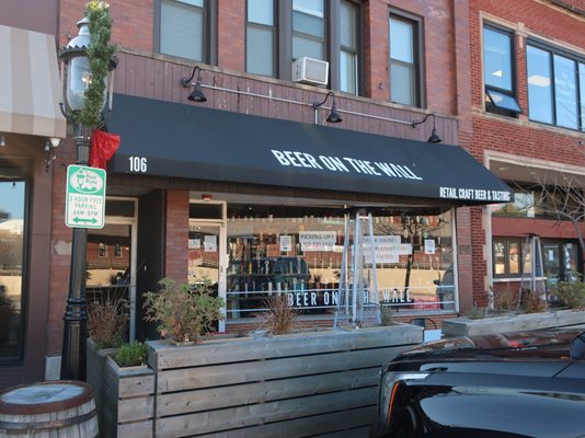 BEER ON THE WALL - Updated December 2024 - 82 Photos & 95 Reviews - 106 ...