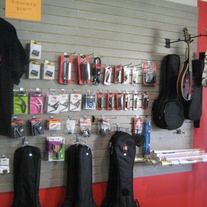 MUSIC GO ROUND - Updated December 2025 - 20 Reviews - 9901 Watson Rd ...