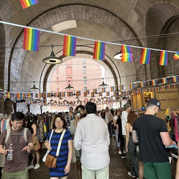 BROOKLYN FLEA - Updated September 2025 - 221 Photos & 53 Reviews - 80 ...