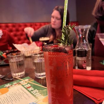 RED COW UPTOWN - Updated July 2025 - 445 Photos & 330 Reviews - 2626 ...