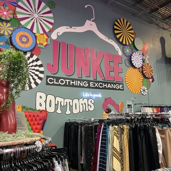 JUNKEE CLOTHING EXCHANGE - Updated December 2025 - 563 Photos & 409 ...