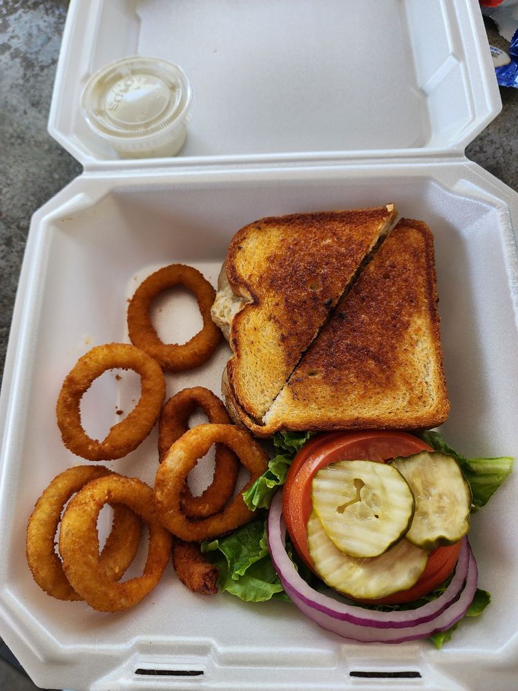 PINEWOOD BAR & GRILL - Updated December 2025 - 49 Photos & 146 Reviews ...