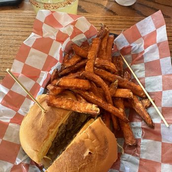 BOTTLE CAP - Updated July 2025 - 100 Photos & 100 Reviews - 2403 12th ...