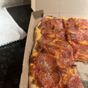 PIRRONE’S PIZZERIA - Updated December 2025 - 100 Photos & 169 Reviews ...