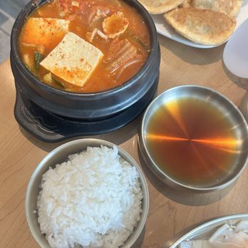 IREH RESTAURANT - Updated November 2025 - 710 Photos & 230 Reviews - 629 Ke'eaumoku St, Honolulu ...