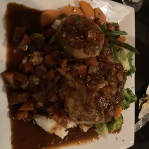 Z TWO RESTAURANT DINER AND LOUNGE - Updated December 2025 - 174 Photos ...