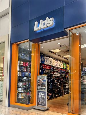 LIDS - Updated January 2025 - 30 Photos & 29 Reviews (2.6 stars) - 231 ...