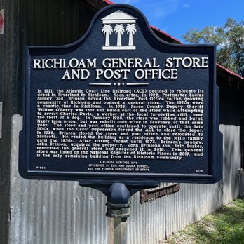 RICHLOAM GENERAL STORE - Updated December 2025 - 76 Photos & 18 Reviews ...