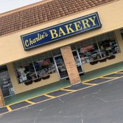 CHARLIE’S BAKERY & CREAMERY - 224 Photos & 143 Reviews - 3213 Curry ...