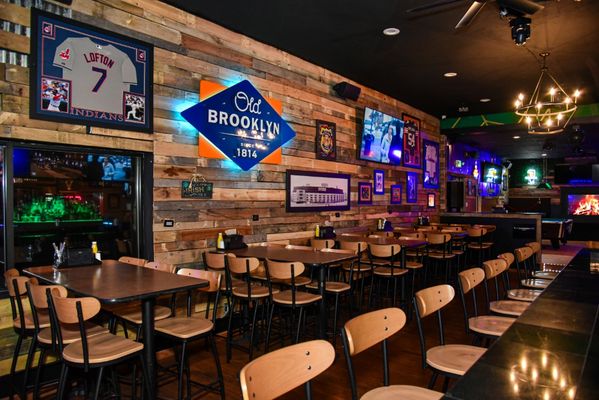 LUCKY’S BAR & GRILL - Updated June 2024 - 15 Photos - 6021 Memphis Ave ...