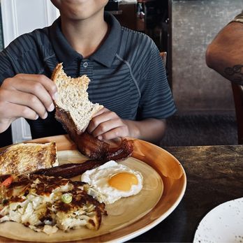 THE STONE HOUSE CAFE - Updated October 2024 - 1355 Photos & 1375 ...