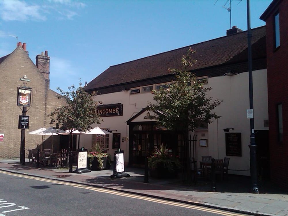 DUNCOMBE ARMS - Updated July 2025 - 24 Railway Street, Hertford, United ...