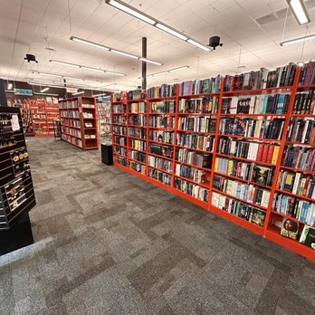 BOOKMANS ENTERTAINMENT EXCHANGE - Updated February 2025 - 70 Photos ...