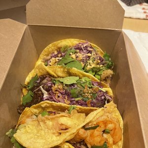 TAKO CHEENA - 1497 Photos & 1745 Reviews - Asian Fusion - 948 N Mills ...