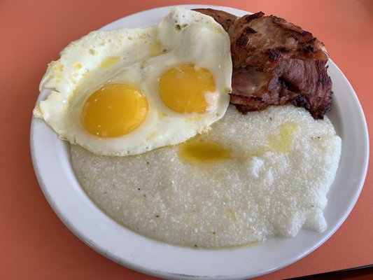 ROYAL CASTLE - Updated December 2024 - 94 Photos & 86 Reviews - 2700 NW ...