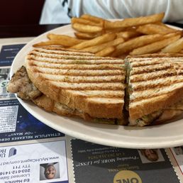 VALLEY DINER RESTAURANT - Updated December 2025 - 79 Photos & 169 ...