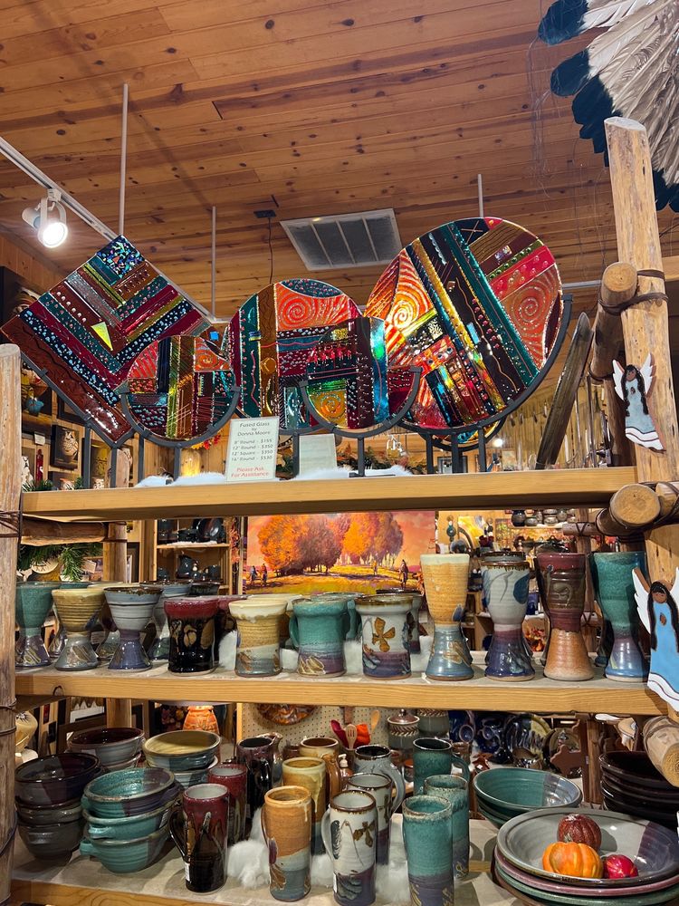 MOUNTAIN ARTS GALLERY & FRAMING - Updated June 2025 - 2530 Sudderth Dr ...