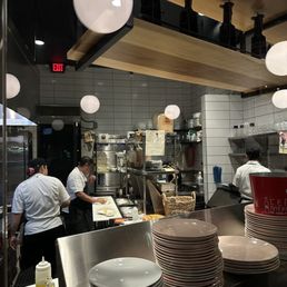 DOS BESOS - Updated December 2025 - 897 Photos & 381 Reviews - 99 Union ...