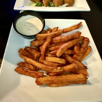 FLOWING TIDE PUB 10 - Updated February 2025 - 67 Photos & 39 Reviews ...