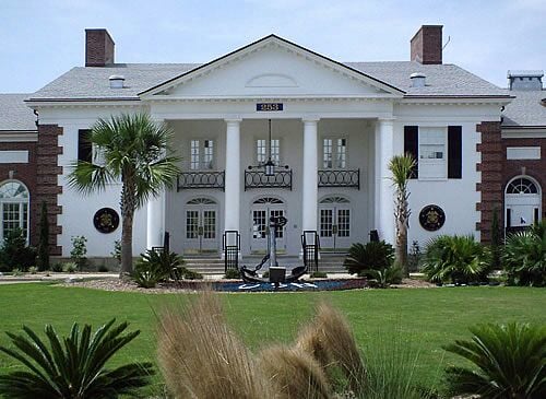 MUSTIN BEACH CLUB - READY ROOM - Updated August 2025 - 450 Radford Rd ...