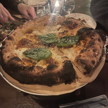 1881 KITCHEN TABLE - Updated March 2025 - 68 Photos & 36 Reviews - 112 ...