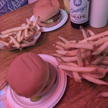 LIONS TAP FAMILY RESTAURANT - Updated April 2025 - 231 Photos & 507 ...