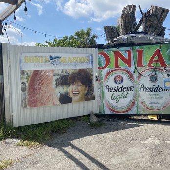 SONIA’S SEAFOOD RESTAURANT - 109 Photos & 85 Reviews - 7501 SW 8th St ...