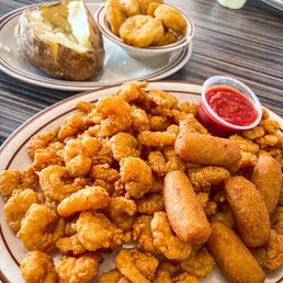 MAMA ZOE MICHAEL’S - 367 Photos & 192 Reviews - 2859 Reynolda Rd ...