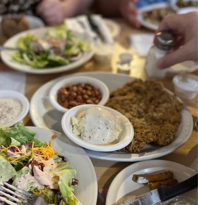 SODOLAKS BEEFMASTERS RESTAURANT - Updated May 2024 - 202 Photos & 253 ...