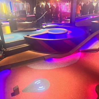 PUTTSHACK - PITTSBURGH - Updated May 2024 - 190 Photos & 109 Reviews - 1729 Smallman St ...