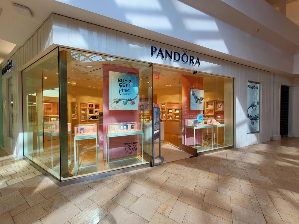 PANDORA - Updated June 2025 - 18 Photos & 41 Reviews - 6600 Topanga ...