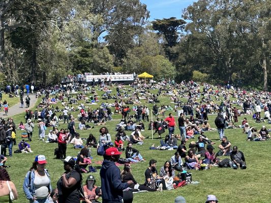 HIPPIE HILL - Updated December 2025 - 70 Photos & 106 Reviews - San ...