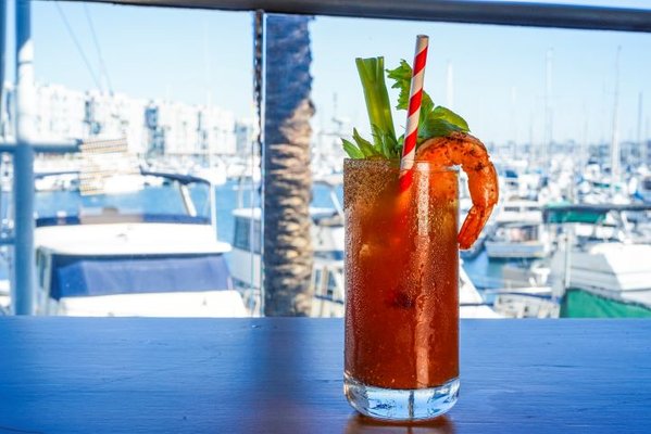 BRIZO BAR & RESTAURANT - Updated 05/2025 - 590 Photos & 373 Reviews ...