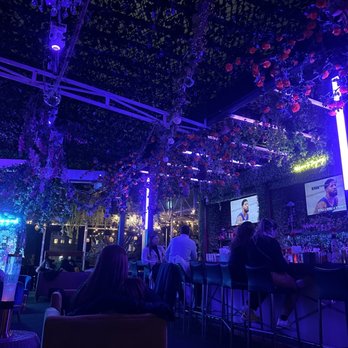 HIGHKEY RAINFOREST ROOFTOP - Updated May 2024 - 267 Photos & 147 ...