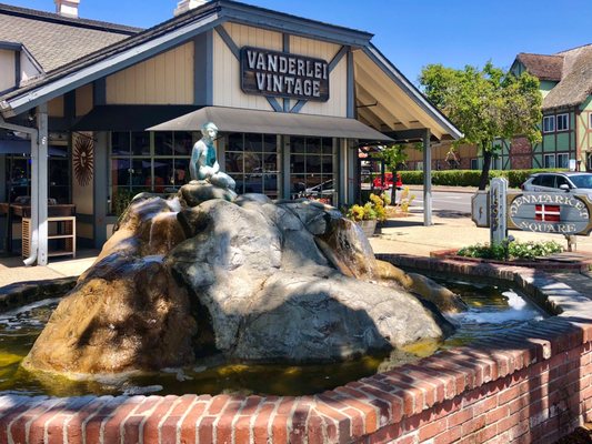 THE LITTLE MERMAID FOUNTAIN - Updated September 2025 - 86 Photos & 30 ...