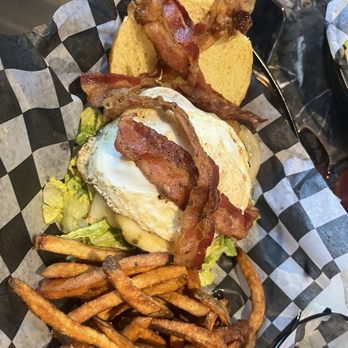 BUSHMILL TAVERN - Updated January 2026 - 135 Photos & 213 Reviews ...