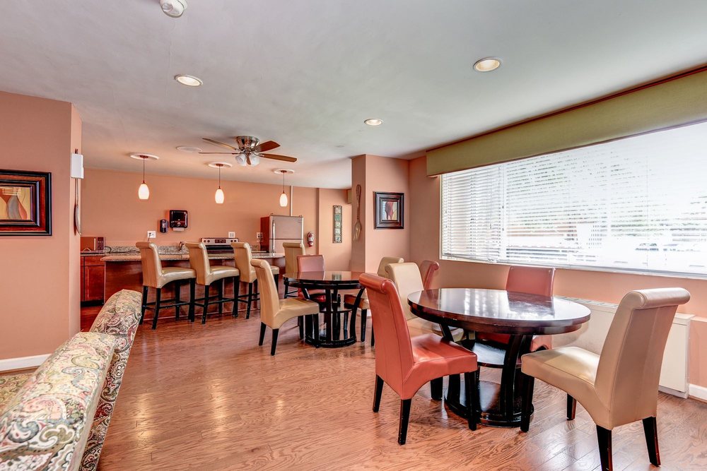 ASHLAWN AT SOUTHERN TOWERS - Updated August 2025 - 11 Photos - 4921 Seminary Rd, Alexandria ...