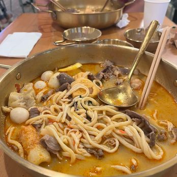 MALA TOWN - Updated December 2024 - 788 Photos & 473 Reviews - 1737 ...