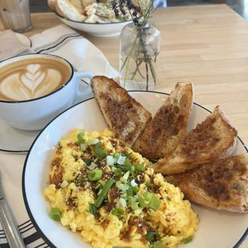 SUNDAY MOTOR CO CAFE - Updated July 2024 - 387 Photos & 173 Reviews ...