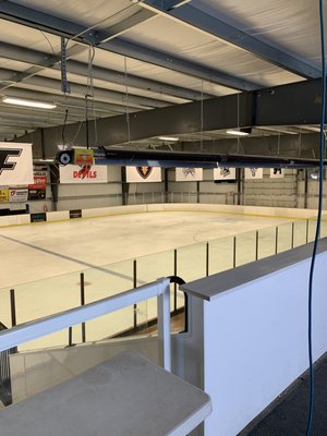 LAKES ICE ARENA - Updated August 2025 - 11 Photos - 3800 Sunner Ave ...