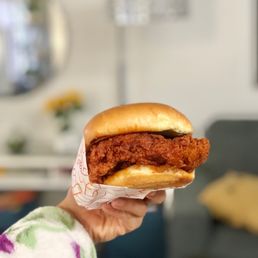 CLUCK KITCHEN - Updated September 2025 - 768 Photos & 703 Reviews ...